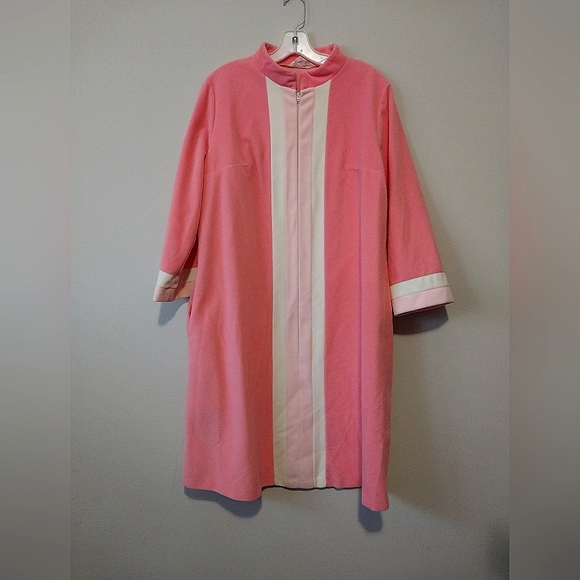 Vintage | Intimates & Sleepwear | Vintage Housecoatrobe | Poshmark